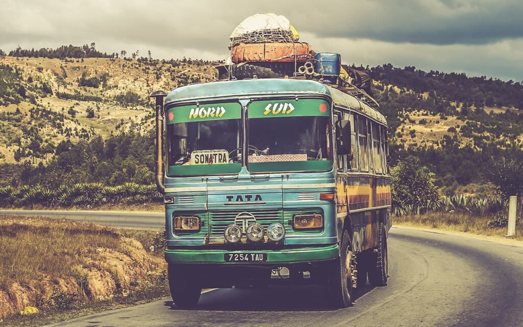 All-terrain buses - L-T@HOE_TRANS_IT